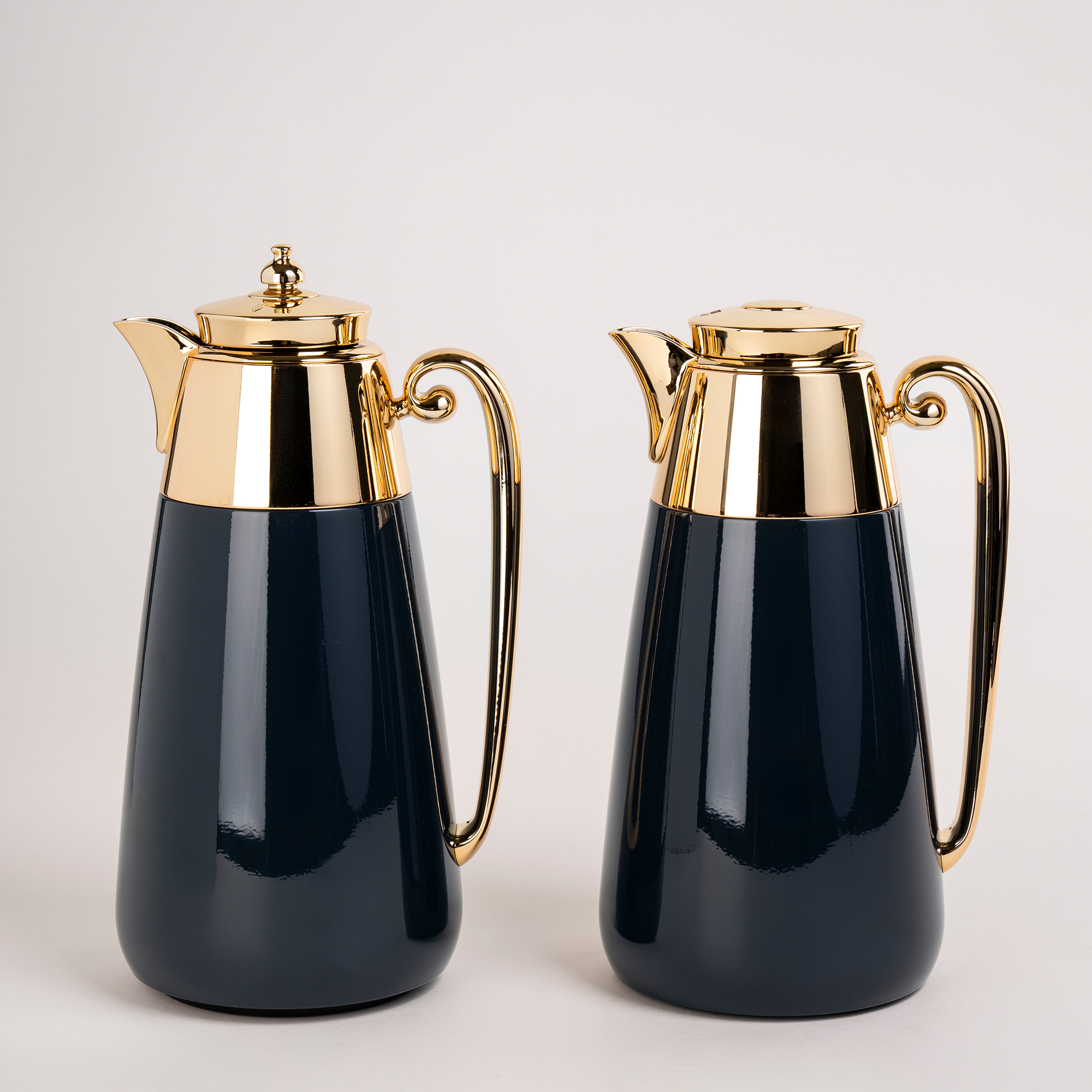 Buy Dallaty set of 2 steel vacuum flask blue and matt silver 1L Online ...